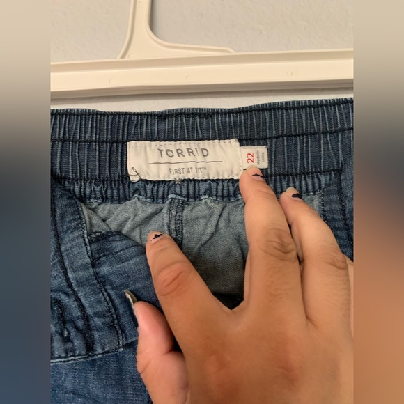torrid | Jeans | Torrid Wide Leg Cropped Pants | Poshmark